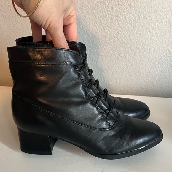 Laura Scott | Shoes | Vintage Laura Scott Beth Genuine Leather Ankle ...